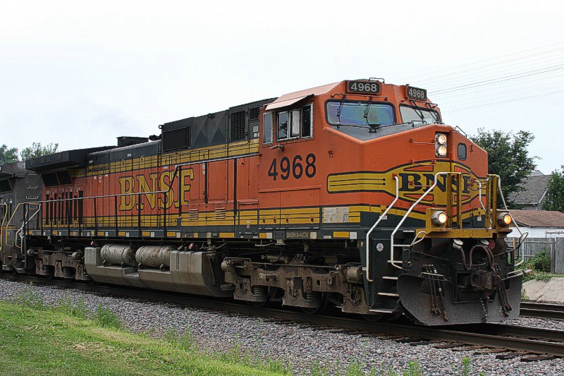 BNSF 4968